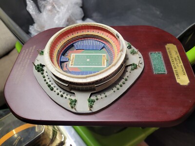 Pittsburgh Steelers Three Rivers Danbury Mint Stadium w/authentic turf ...