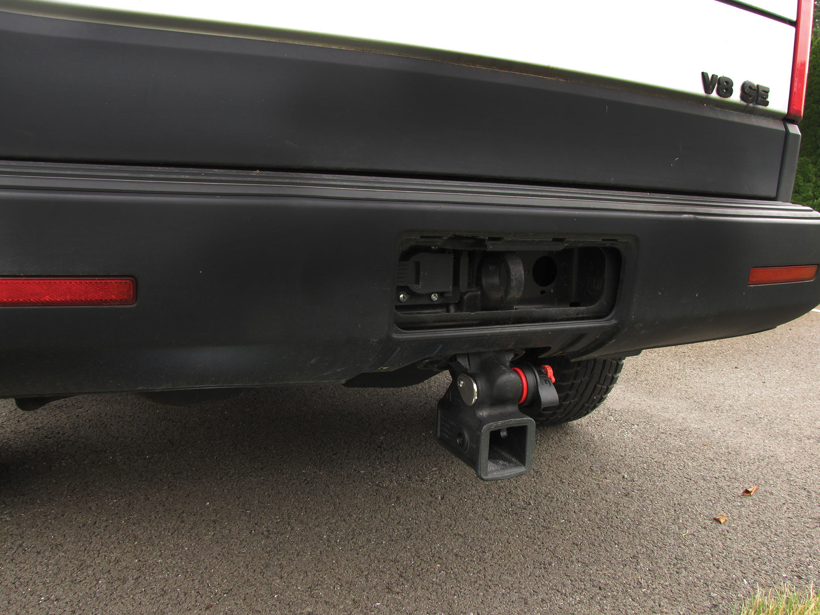 Trailer Hitch LR040248 Original Equipment Land Rover LR3, LR4, Range ...