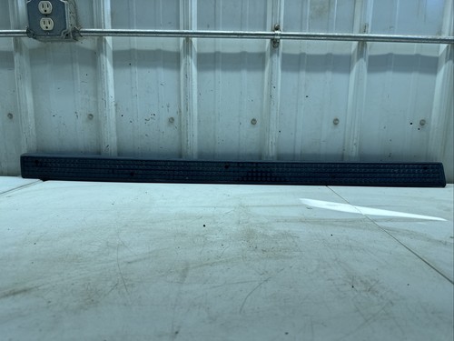 1982-1994 GM Chevy S10 Blazer/GMC S15 Jimmy Tailgate Sill Trim Panel ...