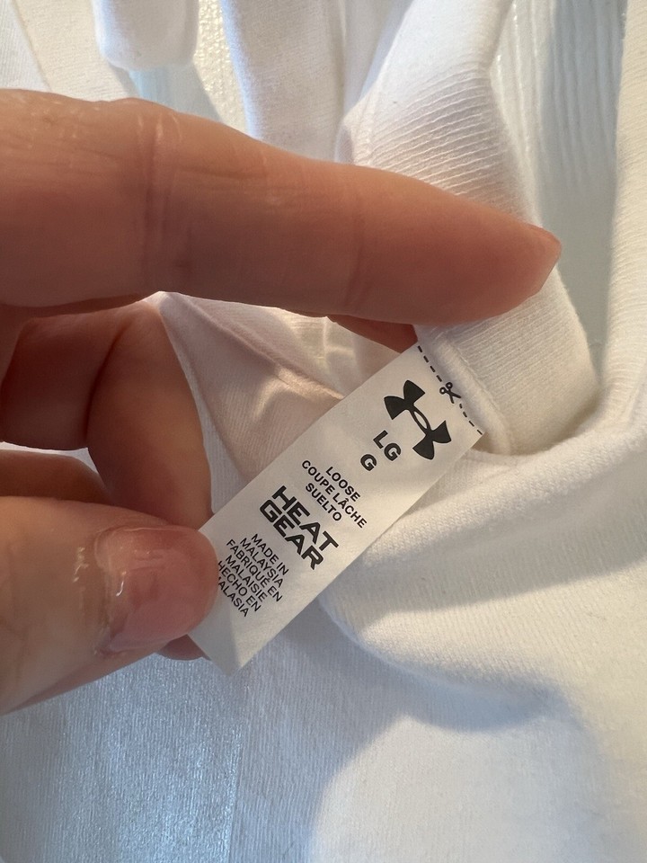 Under Armour White Loose HeatGear Racerback Tank Top (Size L) - Worn ...