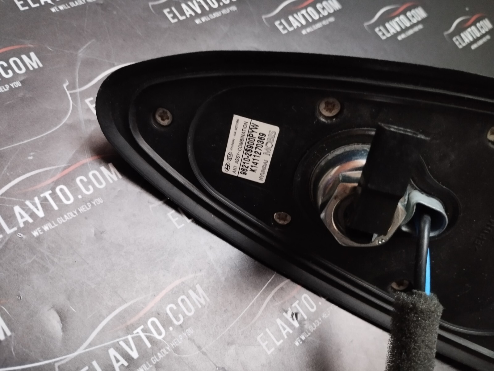 Genuine Hyundai IX 35 GPS Antenna Shark on Roof 96210-2S900 962102S900 ...