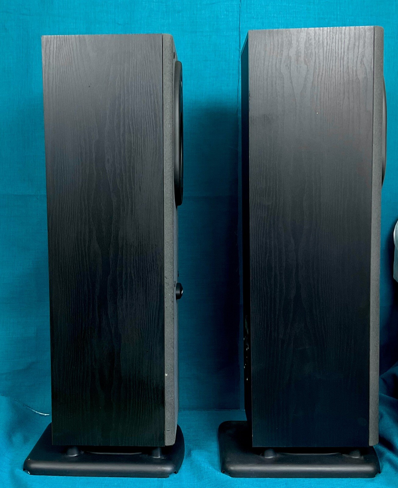 Polk Audio RT600 Tower Speakers - 8 ohms 150W - Nice for Medium Sized ...