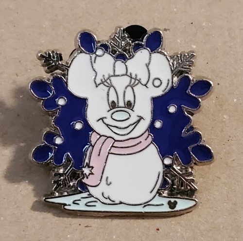 2007 Disney Hidden Mickey Minnie Mouse Snowman Christmas Holiday Winter ...