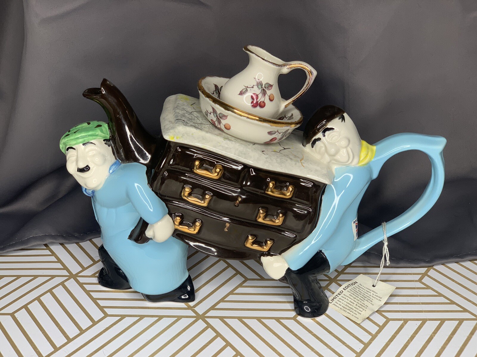 Rare Limited Edition Swineside Teapottery The Removal Men TeaPot ...
