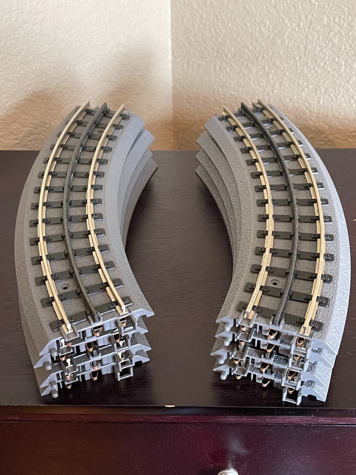 MTH Electric Trains RealTrax lot of (8) curved circle track for 31" x ...