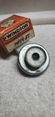 Windsor PA114-A7 Sprocket 3/8" x 7 Partner R35 R40 R435 P85 P100 ...