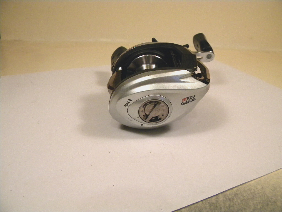 Abu Garcia Silver Max SMAX3-L Flipping switch baitcast reel Left Hand ...