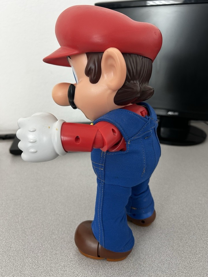 Mario - Super Mario Bros. Figure Free Standing 11" Display Model | eBay