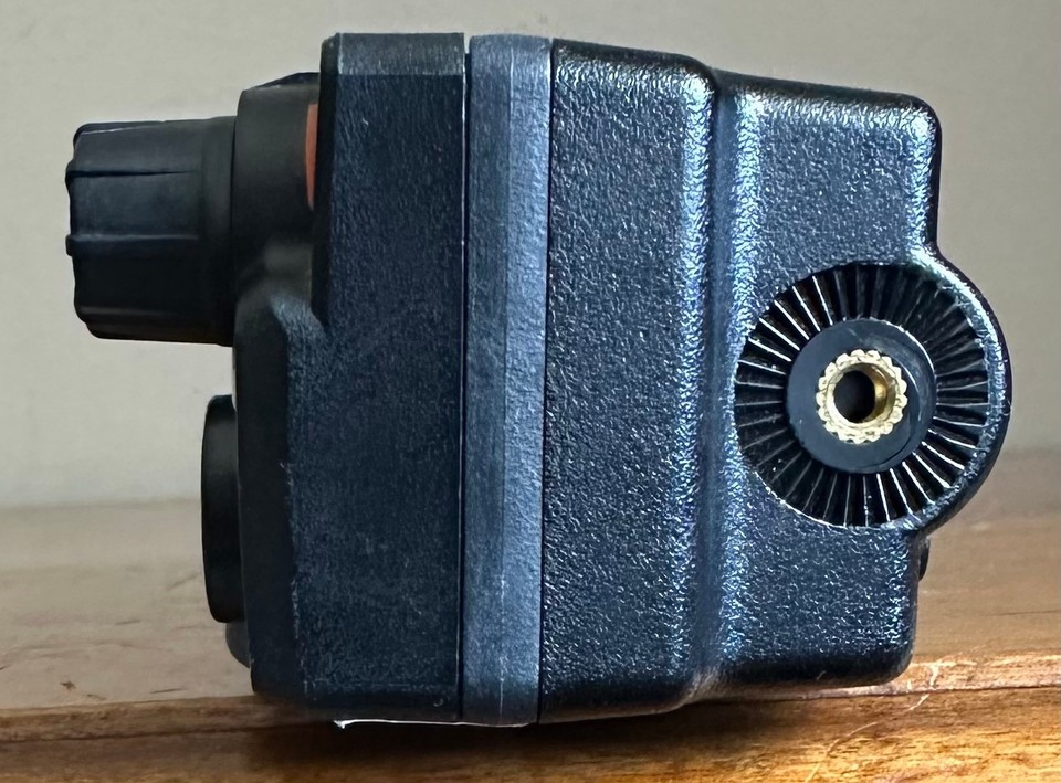 Motorola XTL5000 Model M20URS9PW1AN Digital Mobile Radio Control Head ...