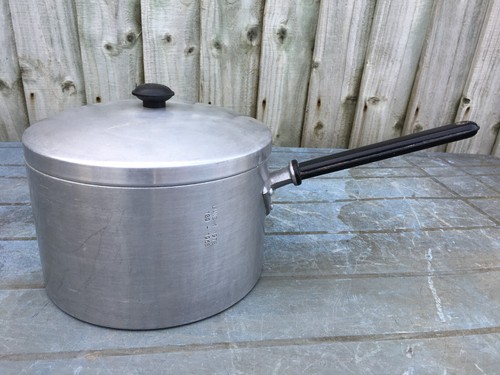 DEPENDABLE Heavy, Tall Aluminium Military Crows Foot / Arrow 20cm ...