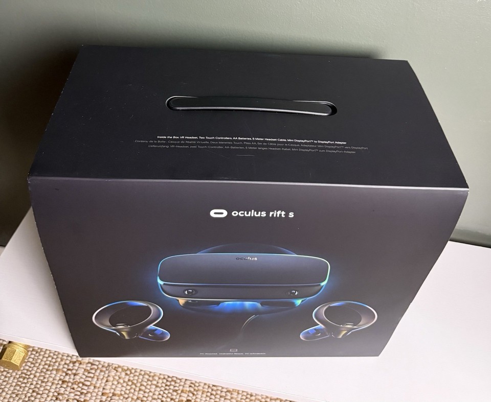 Oculus Rift S PC-Powered VR Gaming Headset Black | eBay