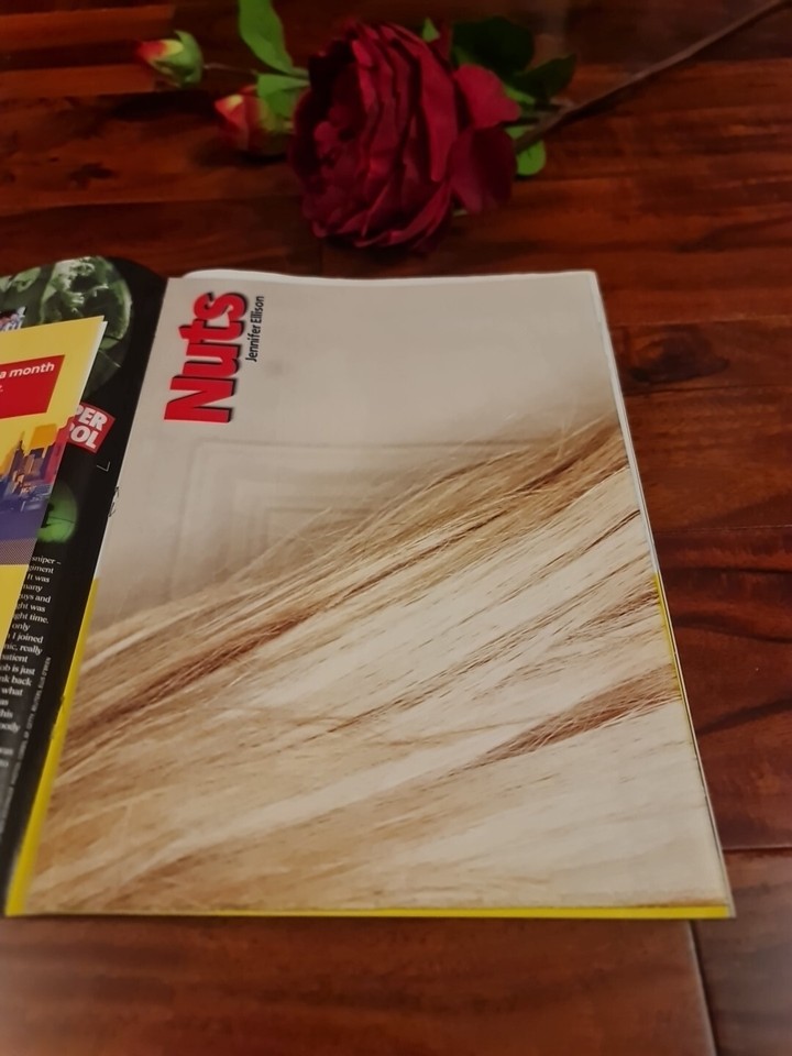 Nuts UK Magazine 20/26 February 2009 + INCLUDING DOUBLE SIDED GIANT ...