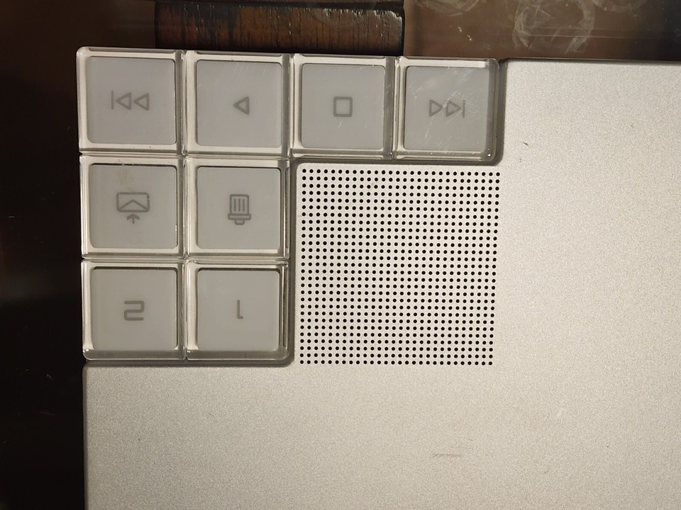 Ooma Hub VoIP Home Phone Service Hub 110-0100-307 White w/ Power Cord ...