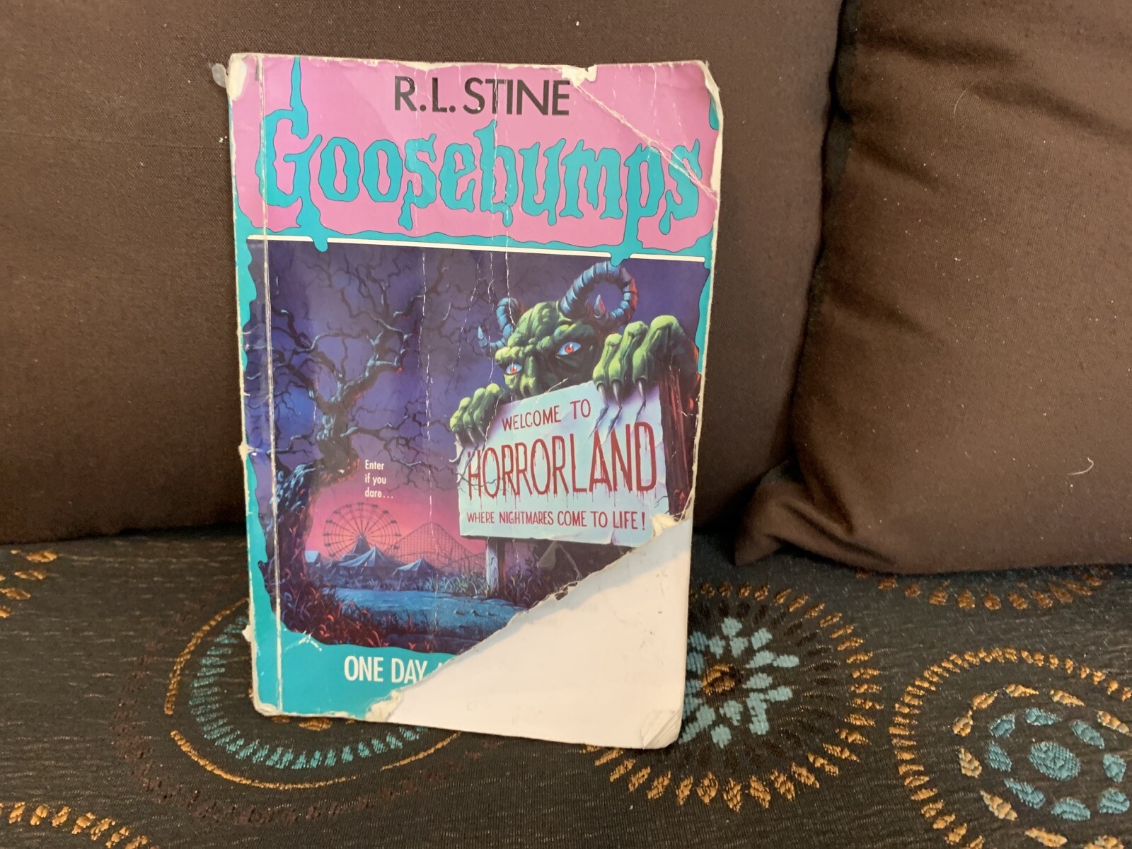 One Day at Horrorland Goosebumps 16 Edition First Printing 2015 ...