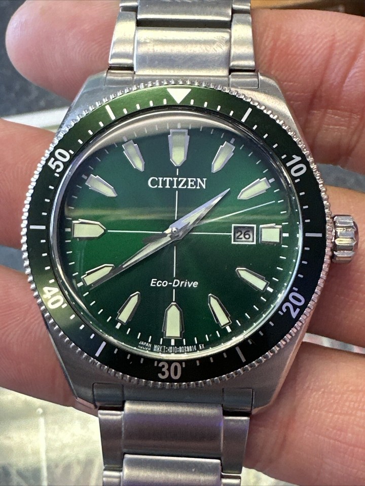 Citizen J810 - R010921 Stainless Sport Eco-Drive Men's Watch Hulk Green ...