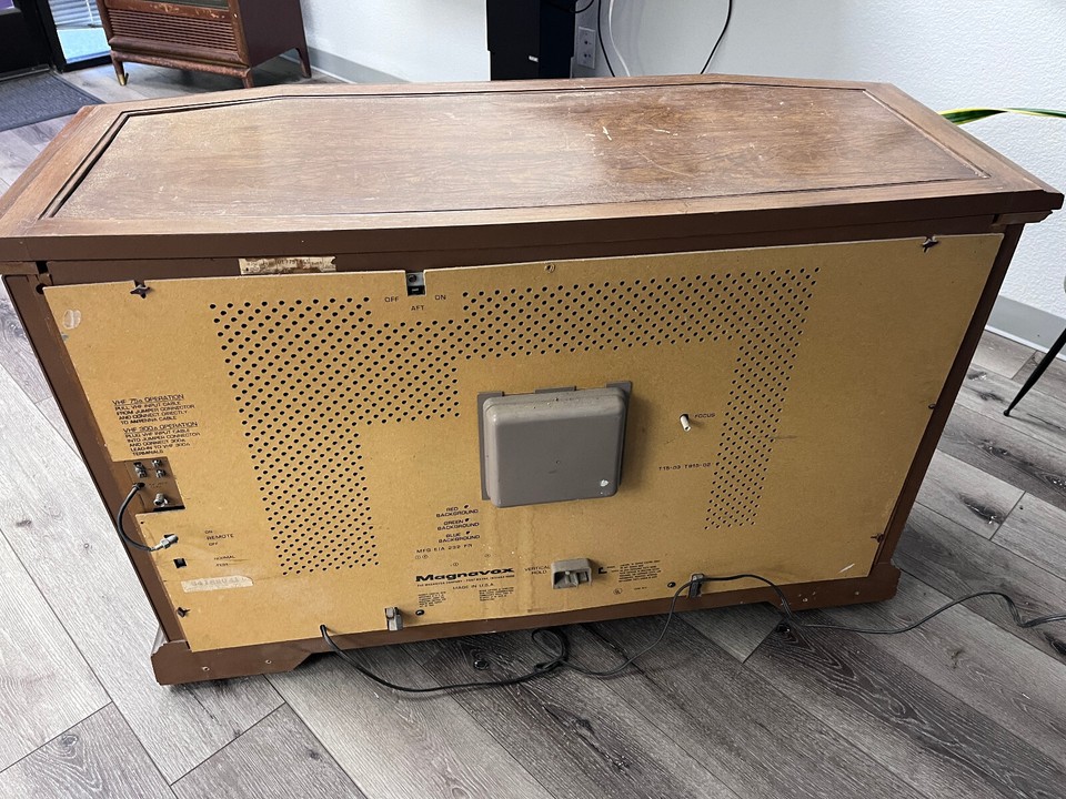 Vintage 1978 24" Magnavox V-Matic Retro CRT TV, Touch Tune | eBay
