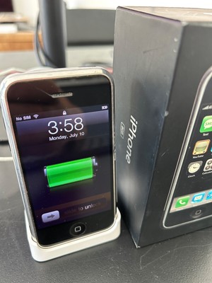 RARA SALE Iphone 2007 1st Generation 8GB A1203 Model + Box | Vintage ...