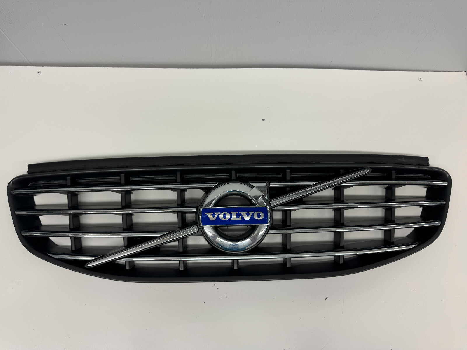 14-17 Volvo XC60 Front Upper Grill w/o Auto Brake 31333832 | eBay