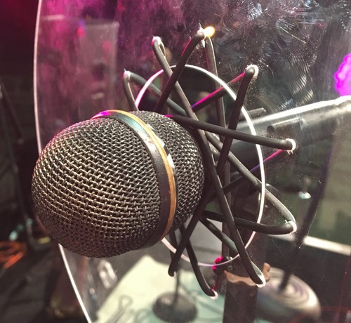 Trumpet, sax mic reflector shield for live sound monitoring, fits most ...