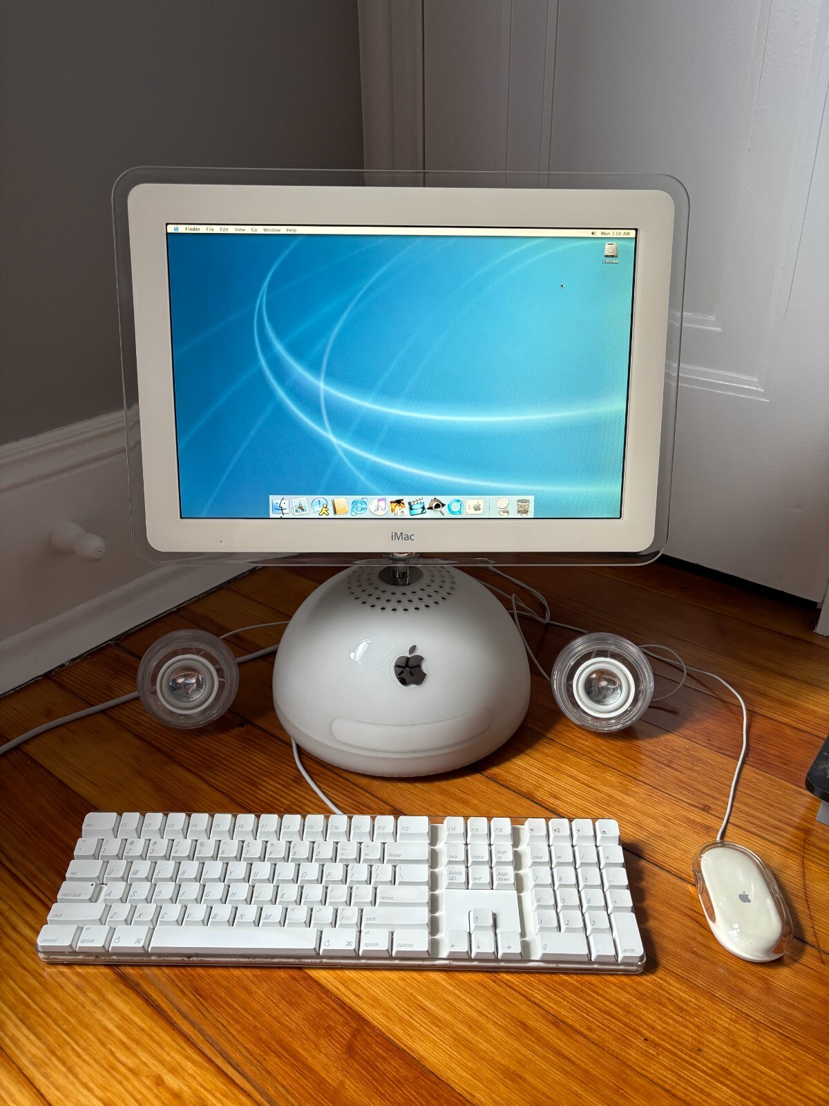 Apple iMac G4 17" Desktop M6498 800MHz, 768MB, Mac OSX 10.2 80GB HDD ...