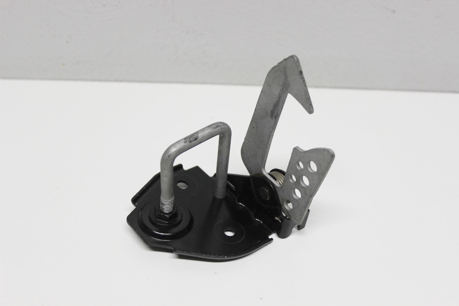 P90160 2011-2015 BMW 5 Series Upper Hood Lock 11-15 7 Series RH ...