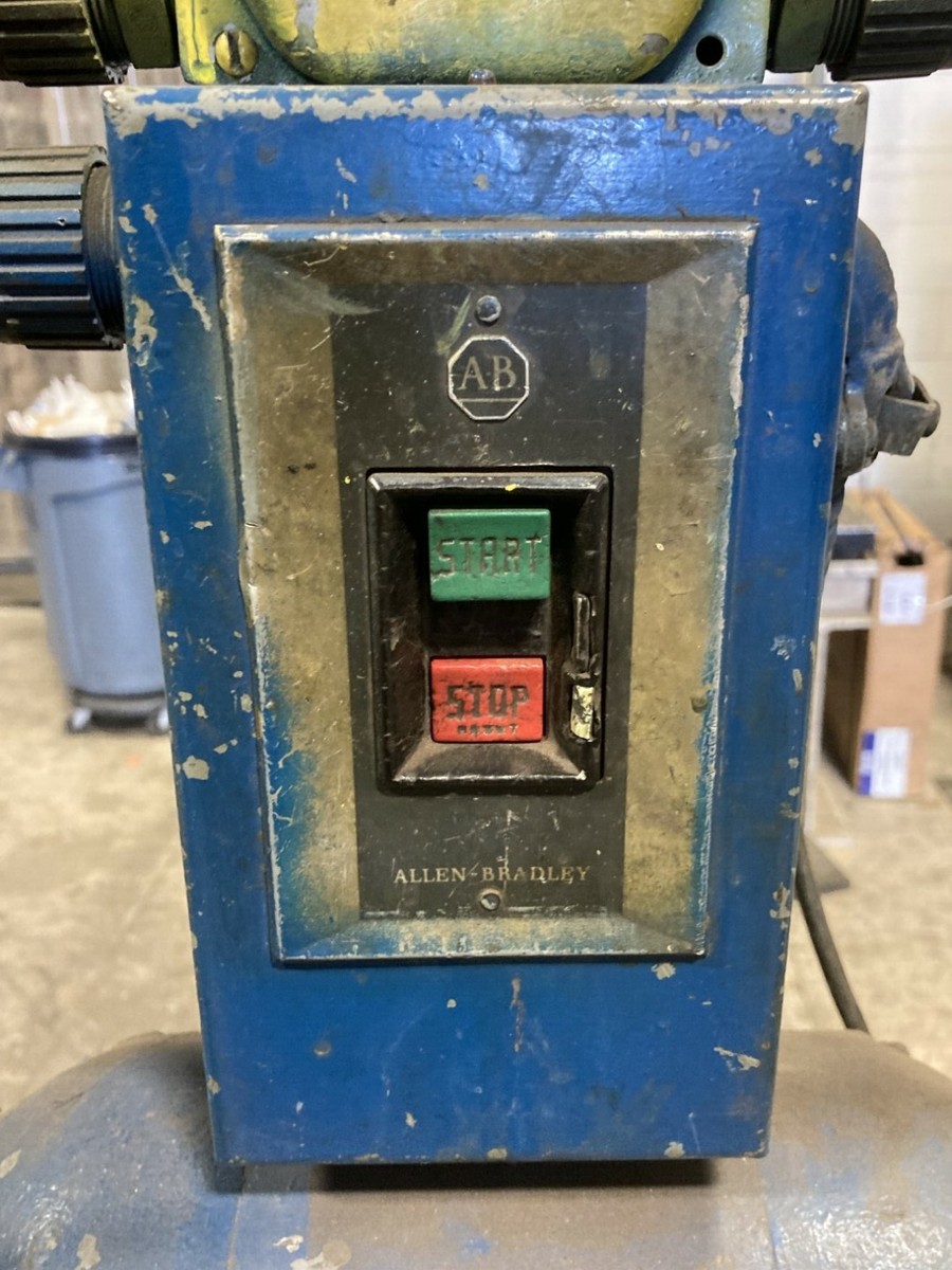 Baldor Pedestal Industrial Light 20 Ga 105W BALDOR INDUSTRIAL GRINDER
