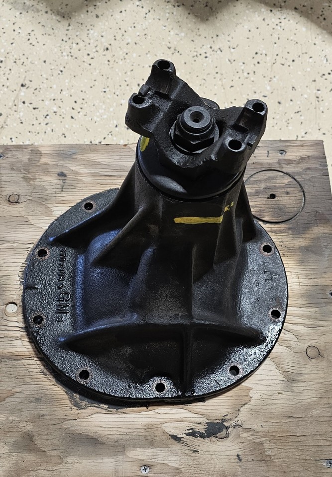 CORVETTE REAR END THIRD MEMBER GM 3707306 | eBay