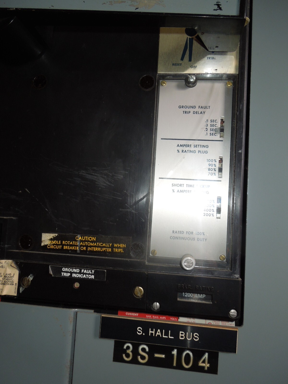 Square D Power-Style Switchboard 3000A 3ph 480/277V MLO 4-1200A PEC/PEF ...