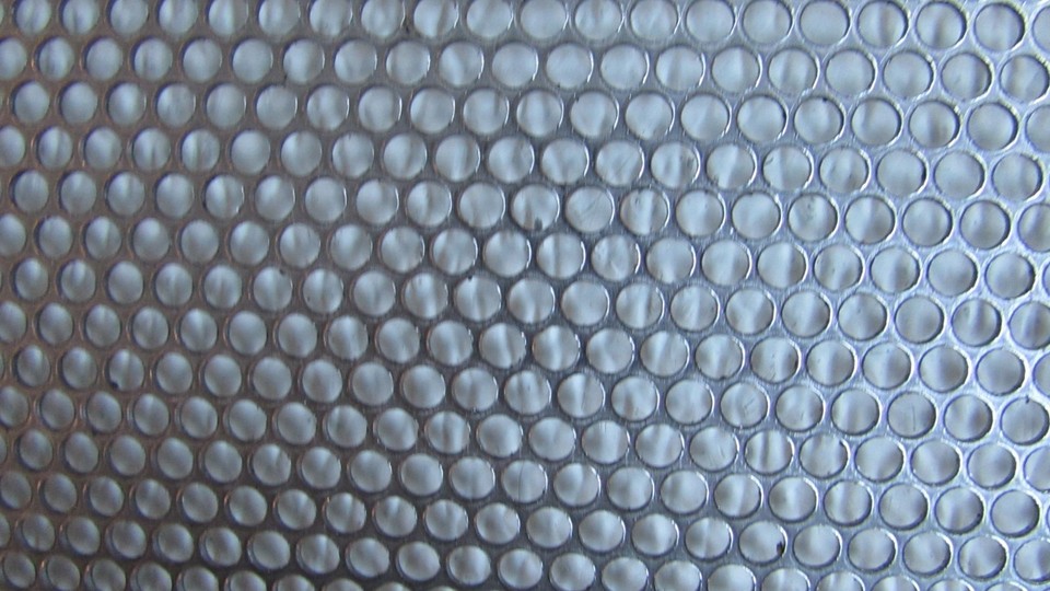 5/32" HOLES ON 3/16"STAGGERED-20 GA STAINLESS PERFORATED SHEET--7-1/2 ...