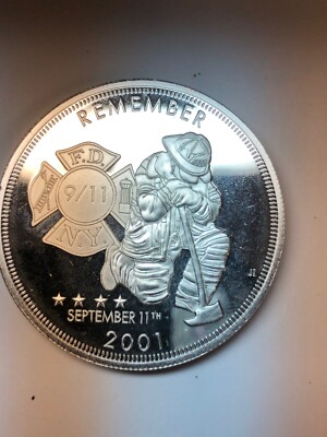 CHALLENGE COIN OR TOKEN NOVELTY GOLD SILVER COLOR REMEMBER 911 NEW YORK ...