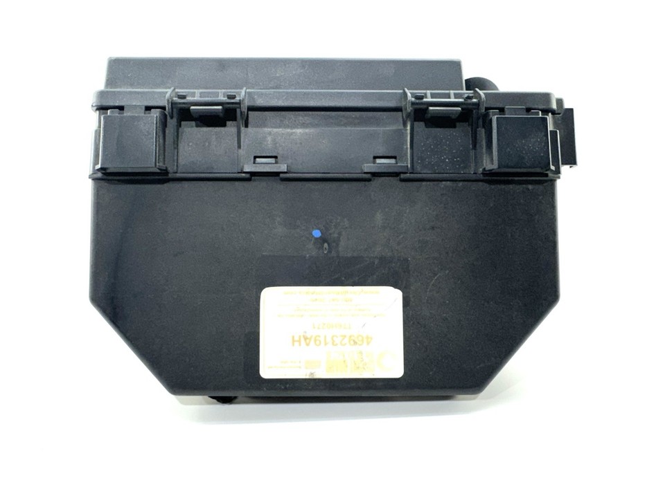 DODGE RAM 1500 TIPM INTEGRATED POWER MODULE FUSE BOX RELAY 2011 ...