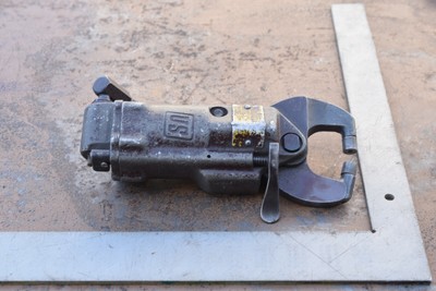 Riveters - Alligator Yoke