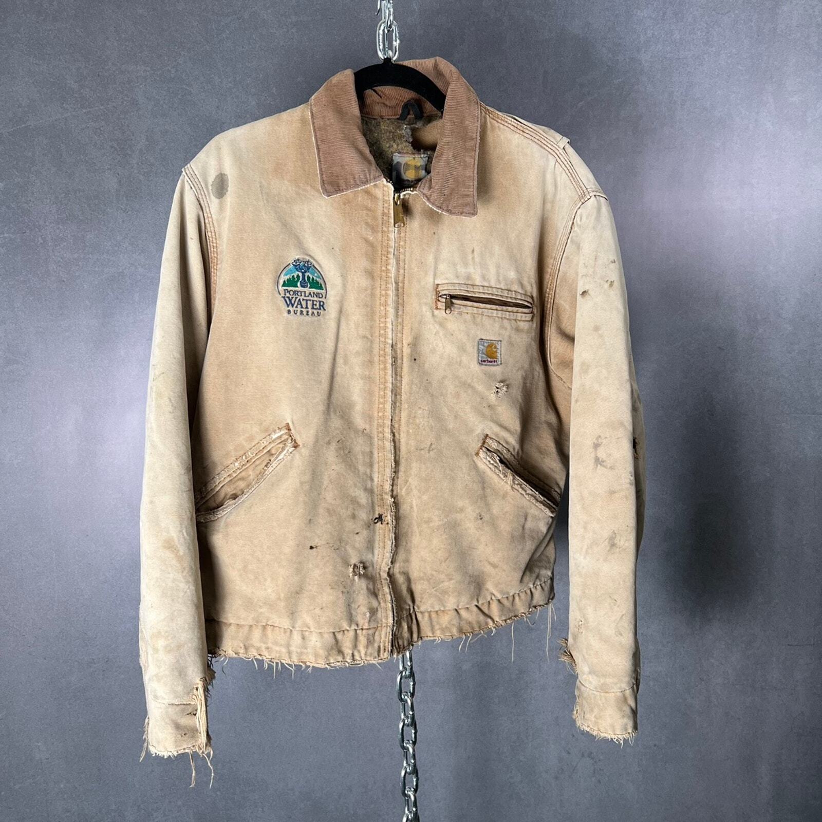 Thrashed and sun faded carhartt Detroit work jacket - Gem
