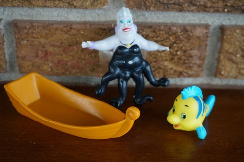 FIGURE Disney Little Mermaid Ariel Suction Ursula Squirt Flounder Boat ...