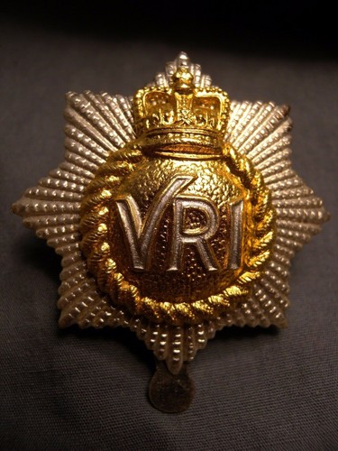 ROYAL CANADIAN REGIMENT POST WWII QC OFFICER CAP BADGE SILVERED LETTERS ...