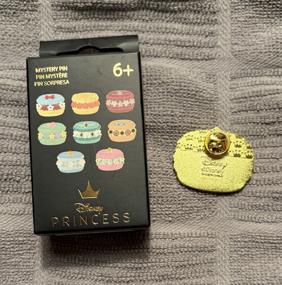 Loungefly Disney Princess Macaron Mystery Pin - Aurora/Sleeping Beauty ...