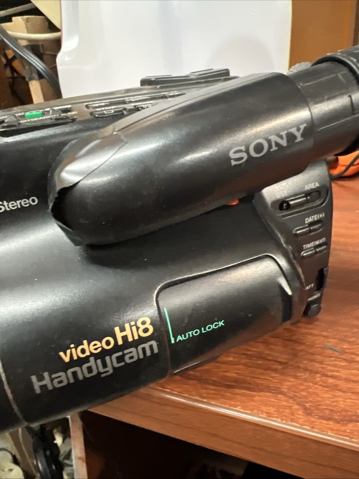 Sony Handycam CCD-TR81 Hi-8 Analog Camcorder Unable To test - For Parts ...