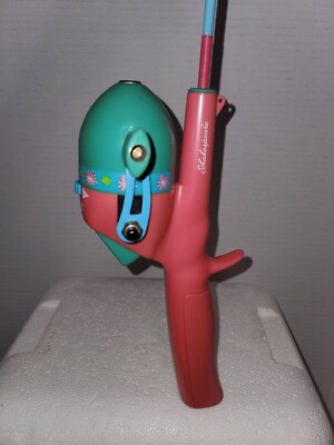 Vintage Shakespeare Barbie Girls Fishing Pole All In 1 Rod & Reel Pink ...
