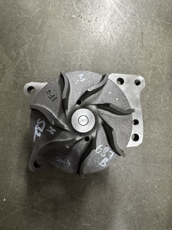 Water Pump 3684450 For Cummins ISX ISX15 QSX QSX15 ISZ Engines 4386576 ...