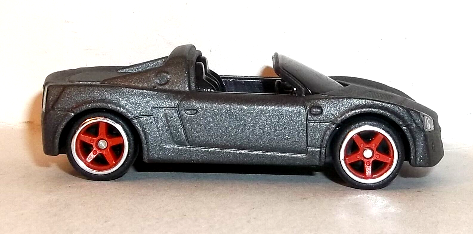 LOOSE 2022 MATCHBOX 1:64 DARK GRAY 2005 OPEL SPEEDSTER WHEEL SWAP REAL ...
