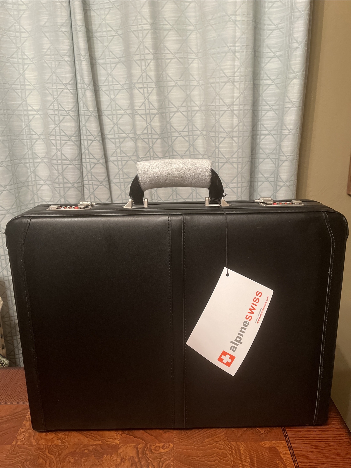 Alpine Swiss Briefcase