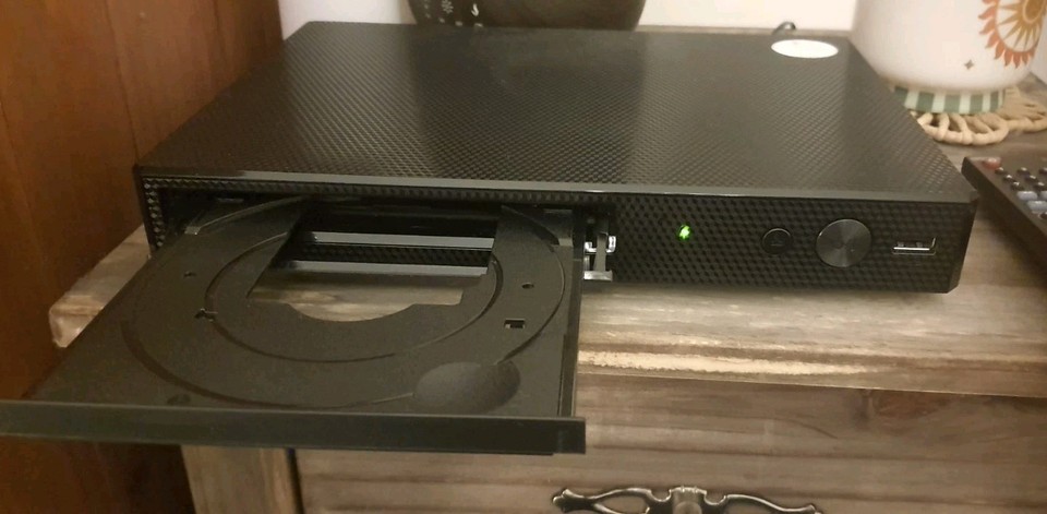 LG BP250 ️Region Free dvd only ️Blu-Ray DVD Player. Remote + power ...