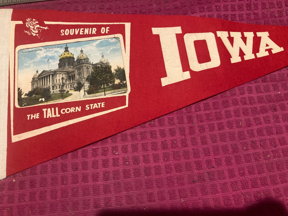 VINTAGE Postcard PENNANT IOWA STATE CAPITOL The Tall Corn State - FAST ...