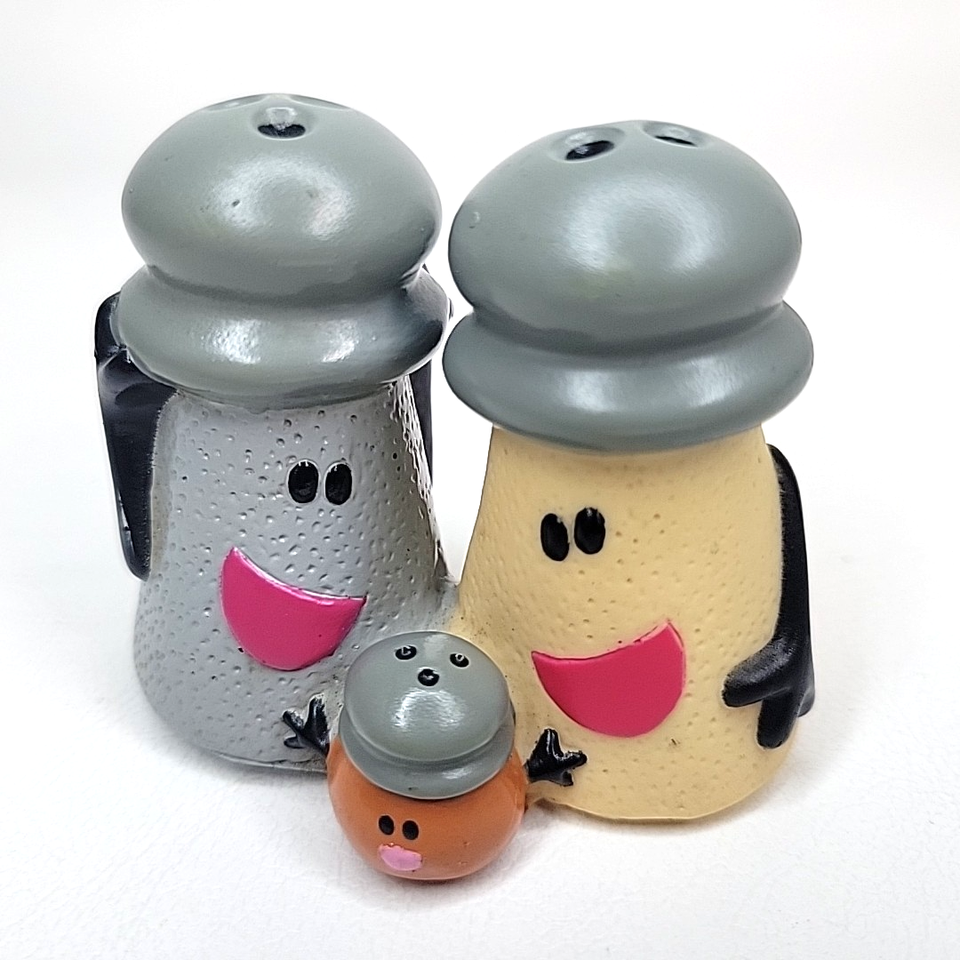 1990s Toy Salt & Pepper Shaker Family Anthropomorphic Bottles TYCO x ...