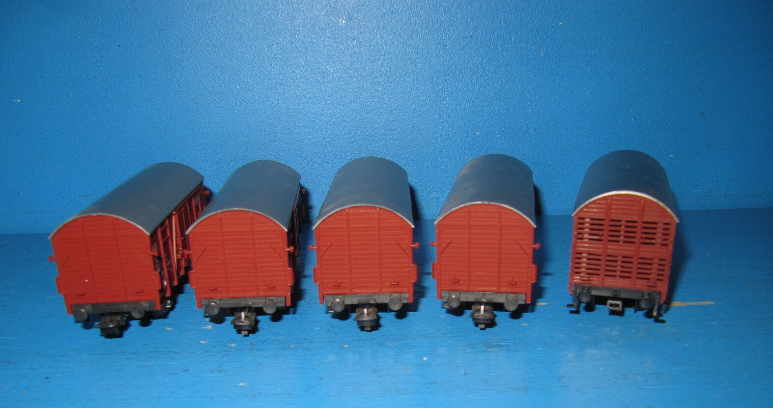 5 x H0 gedeckter Güterwagen Roco G20 + Märklin Viehwagen V23 #W79 | eBay.de