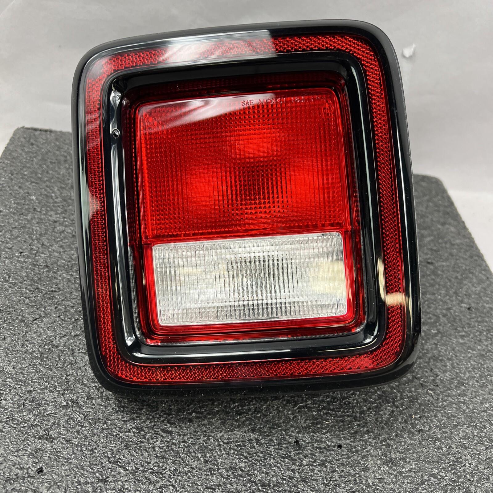 Jeep Wrangler 2020-2022 RH Passanger Tail Lamp Assembly OEM 55112890AG ...