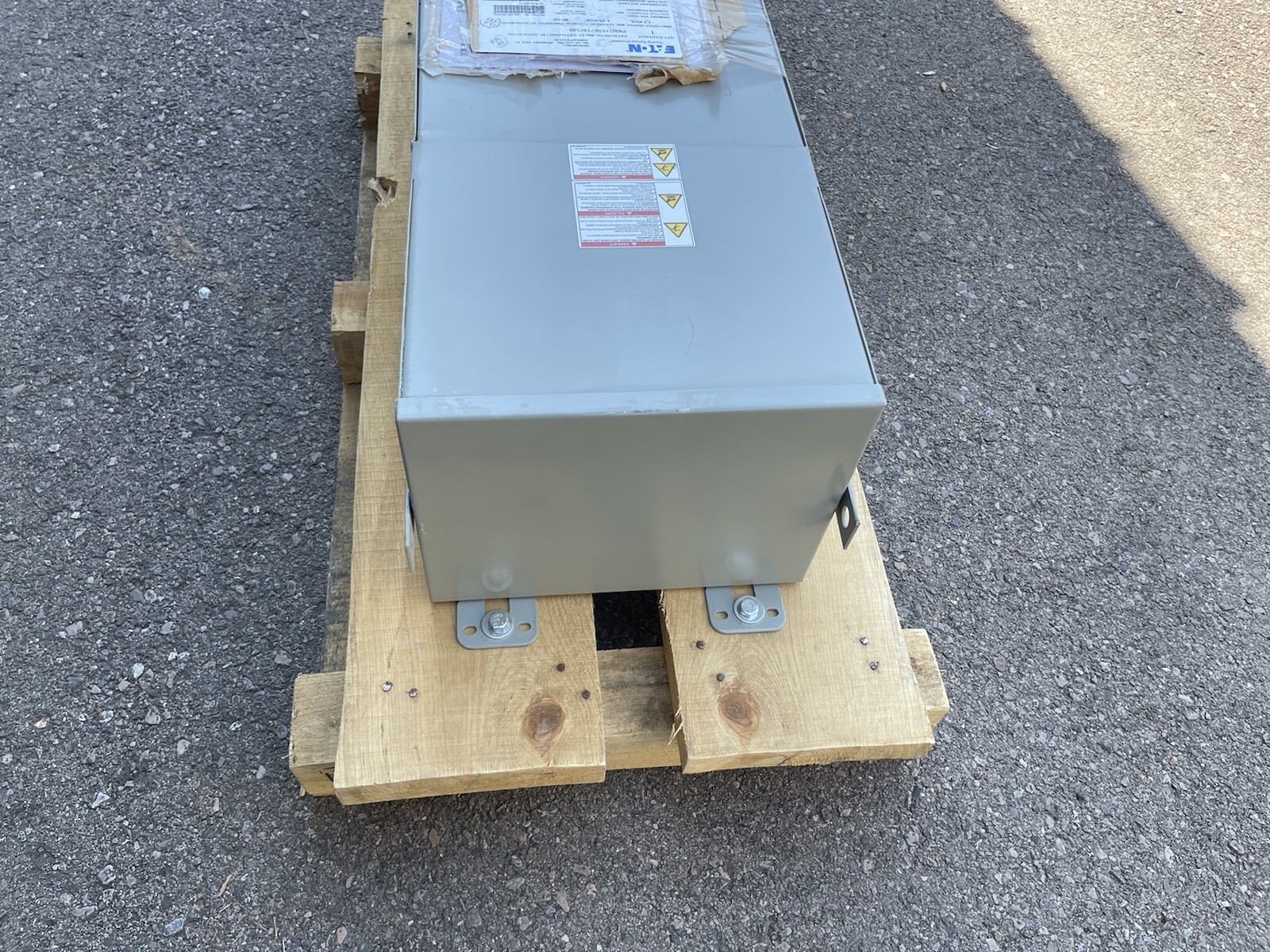 Eaton Mini Power Center 7.5 KVA 1 Phase 60 HZ P48G11S0718CUB - NEW | eBay
