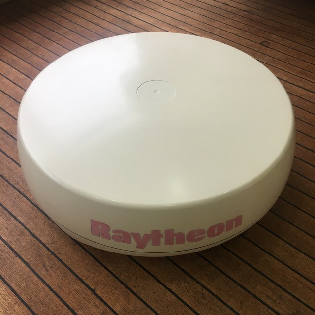 Raytheon / Raymarine Pathfinder Radar 4kw Dome Sl70 Display for sale ...