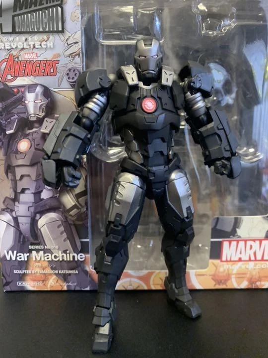 Revoltech War Machine