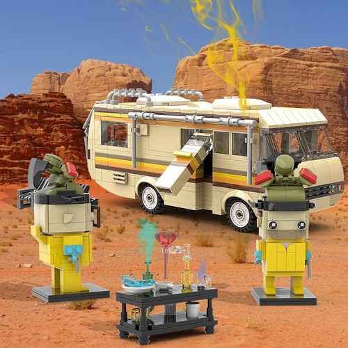 Breaking Bad RV Model Building Blocks Camper Van Collectible Vehicle ...